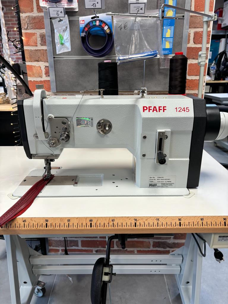 Piqueuse triple entrainement PFAFF 1245-6/01 CLPMN8 - Intech - Conseil et développement pour la ...